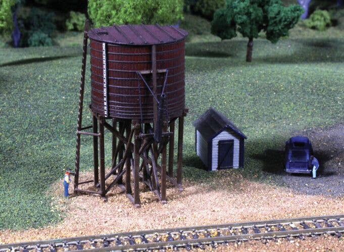 AMD - Standard Water Tank with Pump House - Laser-Cut Wood Kit - 152-626