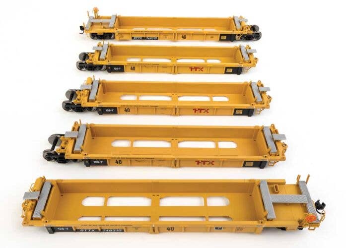 Walthers - Thrall 5-Unit Rebuilt 40' Well Car - Ready to Run - TTX DTTX #748310 - large red TTX ...